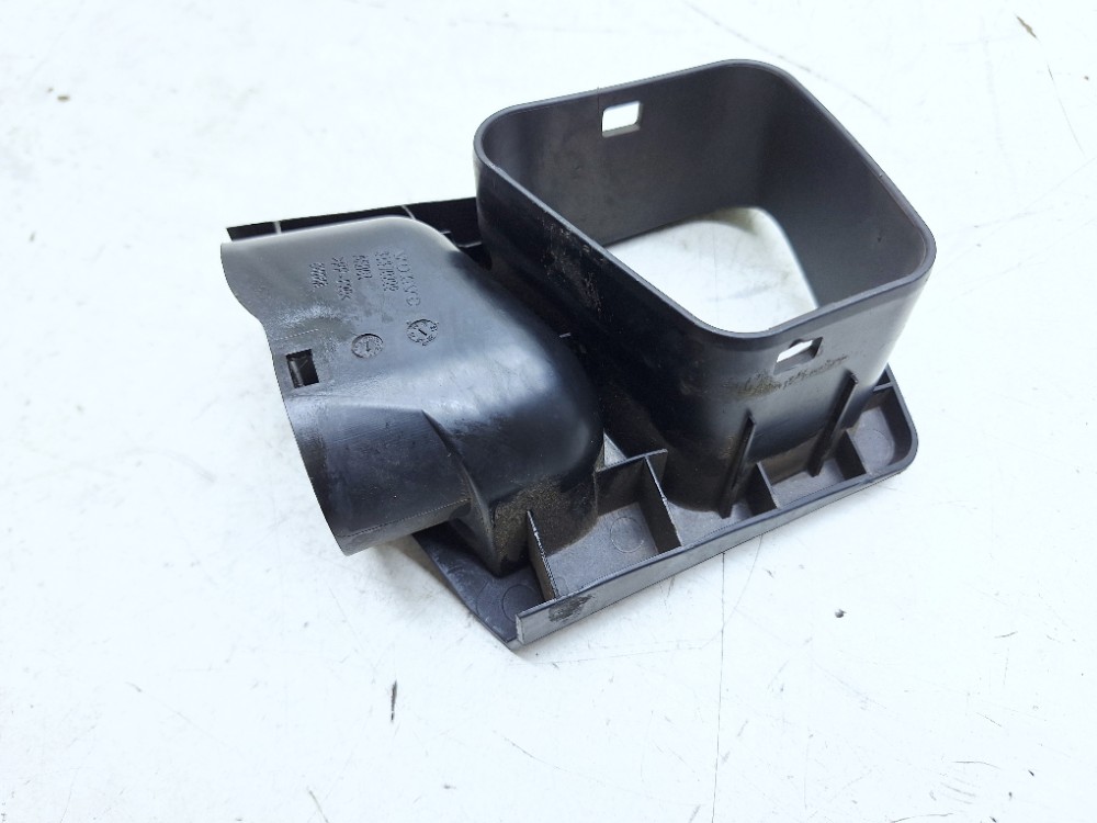 Acabamento Saída Volvo Xc60 2.0 2019 31370229 – 5 Irmãos Auto Peças