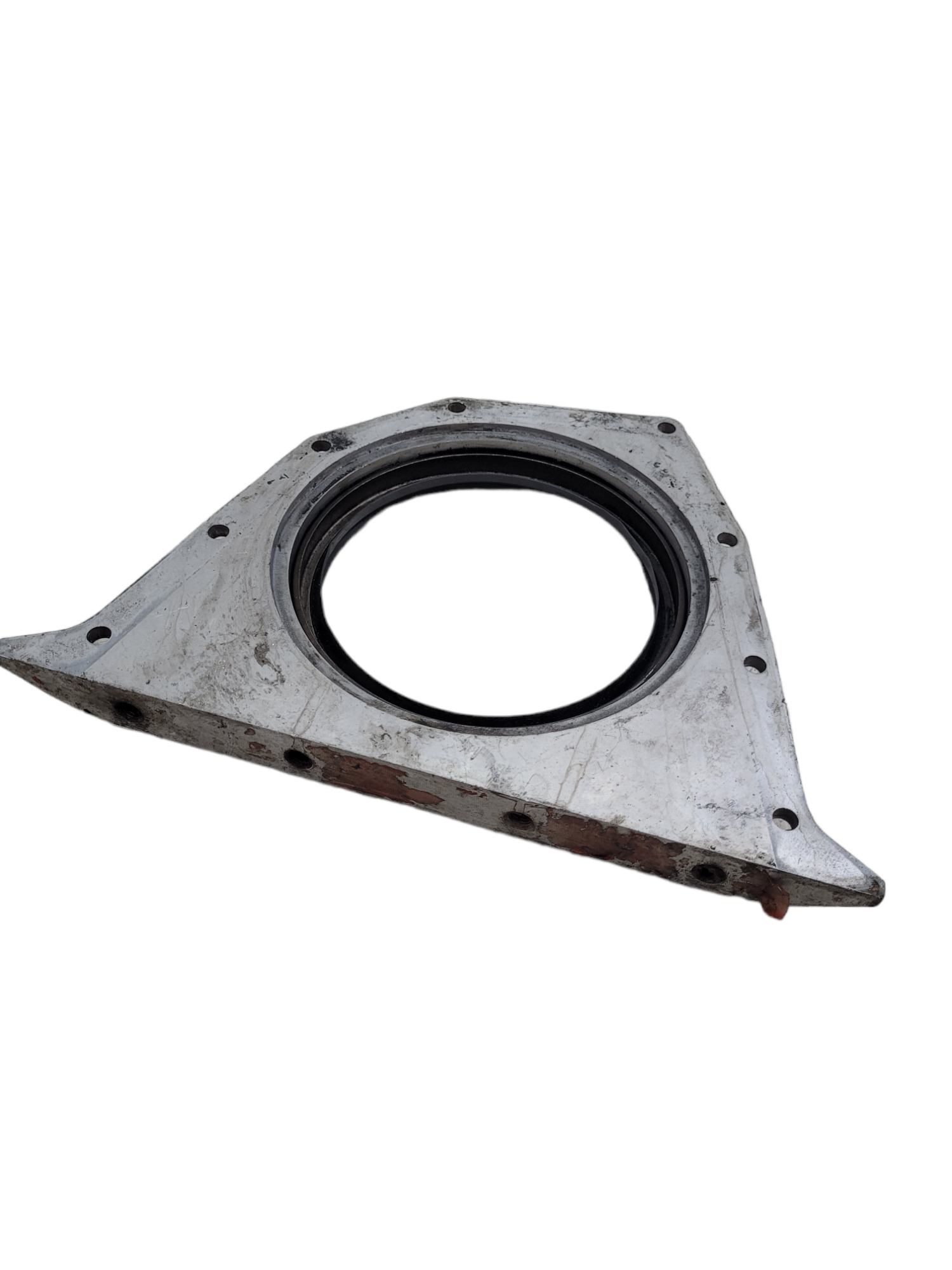 Alojamento Retentor Traseiro Motor Cummins 3933384 – Br Truck Peças